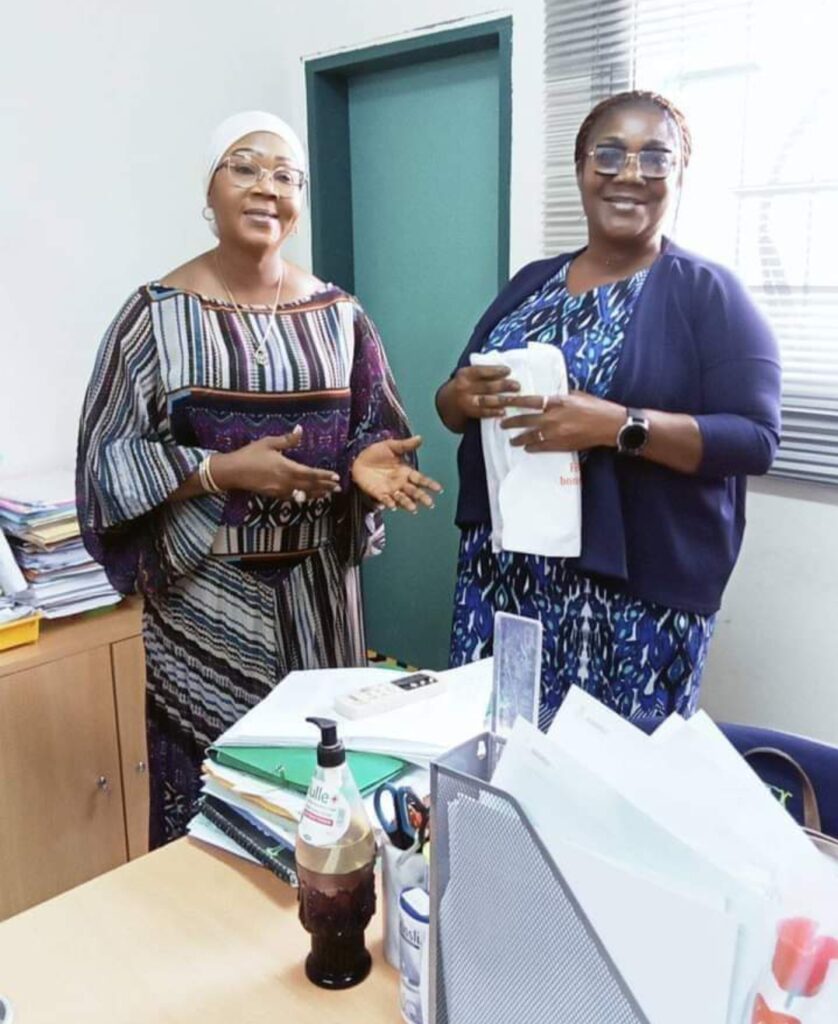 Fête des mères 2023 à Anyama: Fatim Bamba comble plus de 2000 femmes de ...